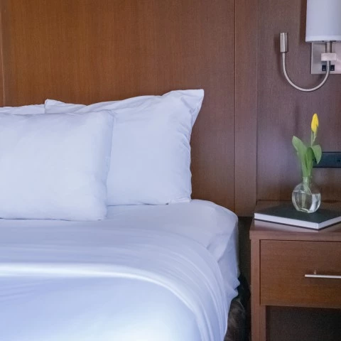 Russell Inn and Suites | Official Site