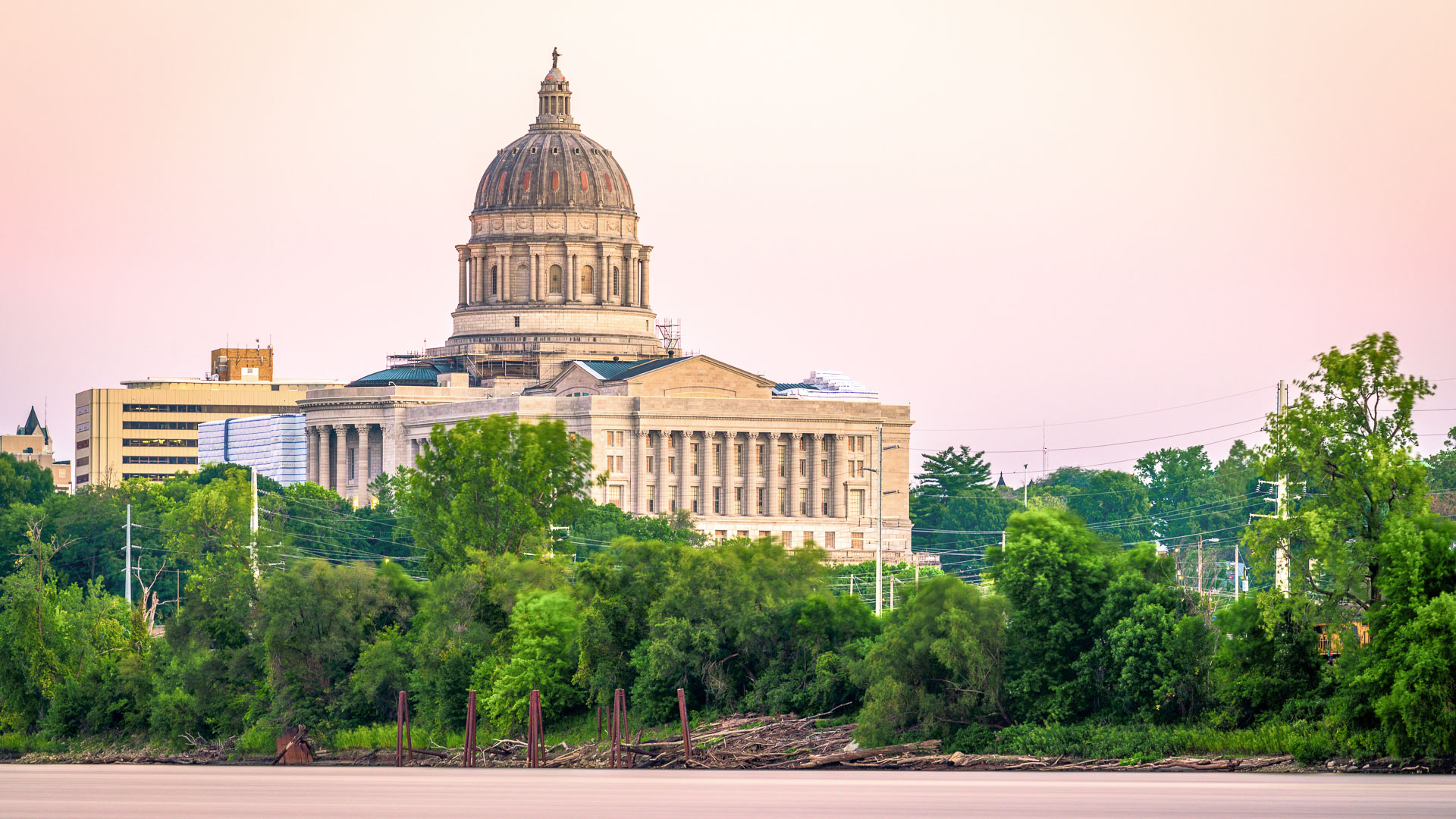 Capitol Plaza Hotel | Jefferson City | Official Site