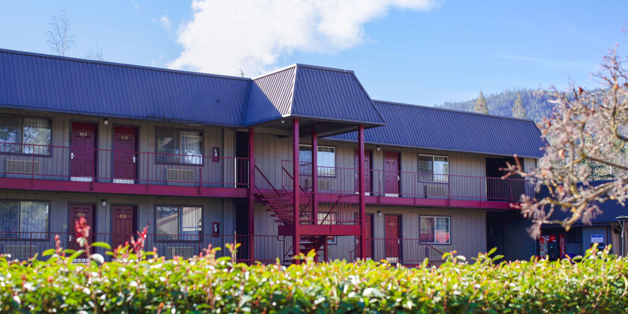 Prospero Flagship Inn | Modern Comfort & Prime Location