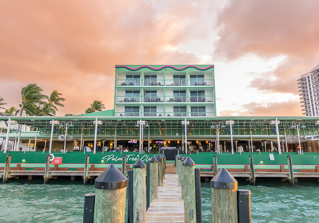 Restaurant near Miami Beach | Restaurant | Palm Tree Club Miami