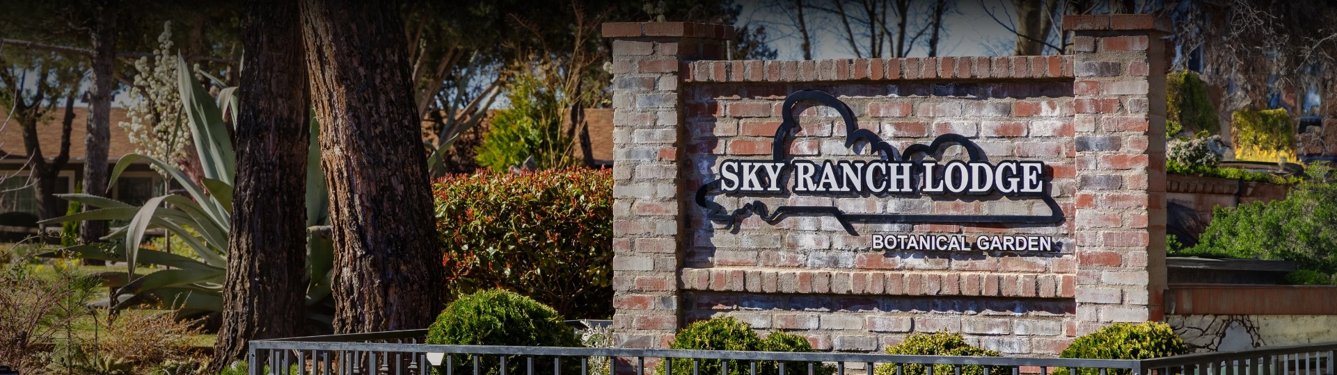 Hotels in Sedona, AZ | The Lodge | Sky Ranch Lodge