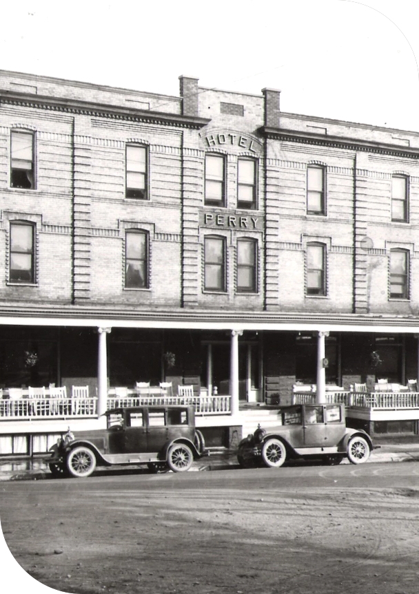 Petoskey Hotels | The Perry Hotel
