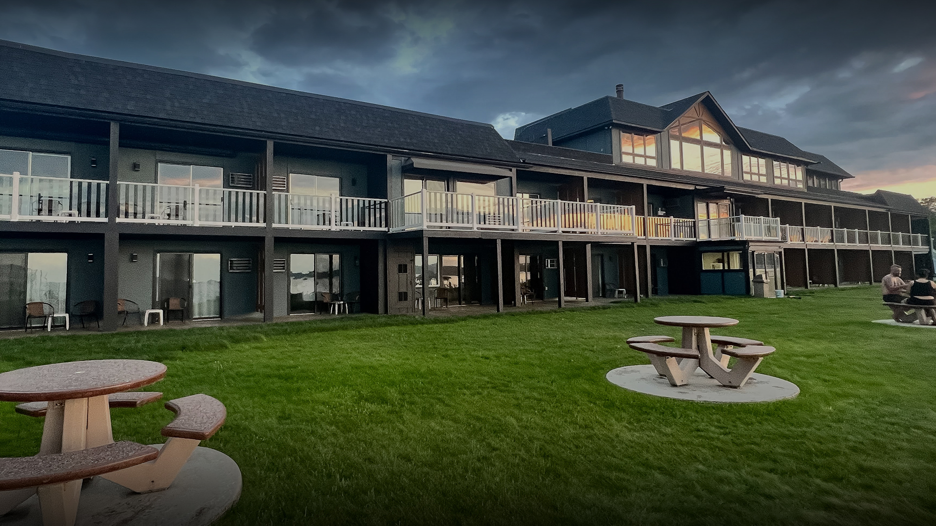 Baywatch Resort | Official Site