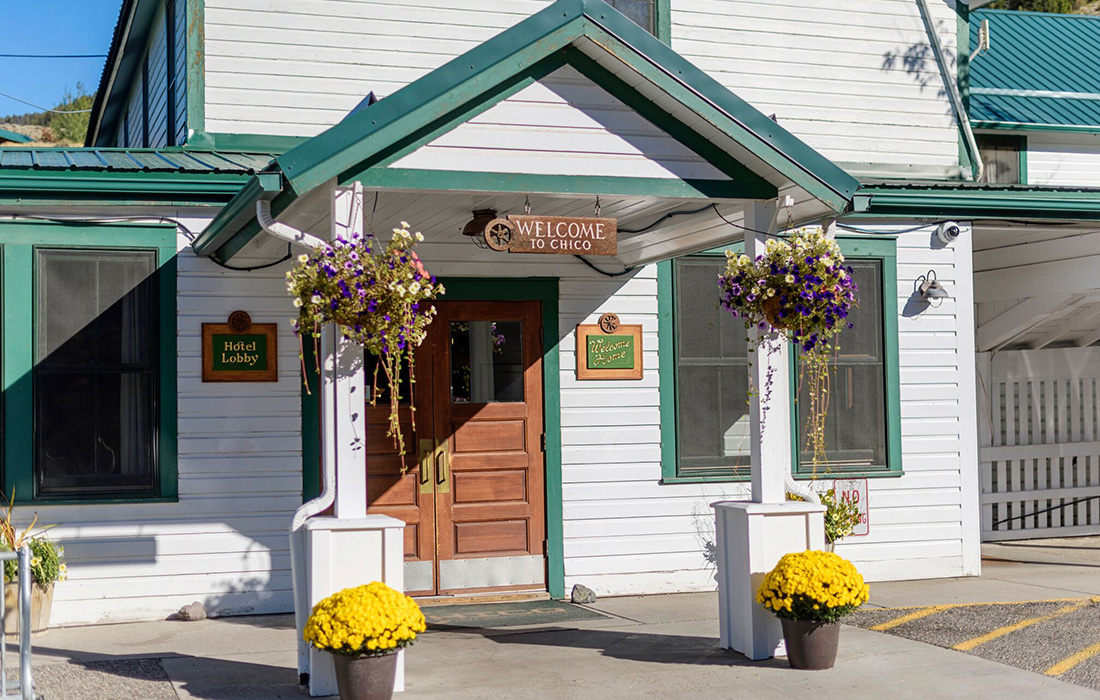 About | Chico Hot Springs Resort & Day Spa