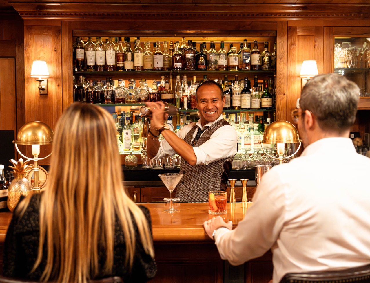 Chicago's North Shore | Deer Path Inn | Official Site