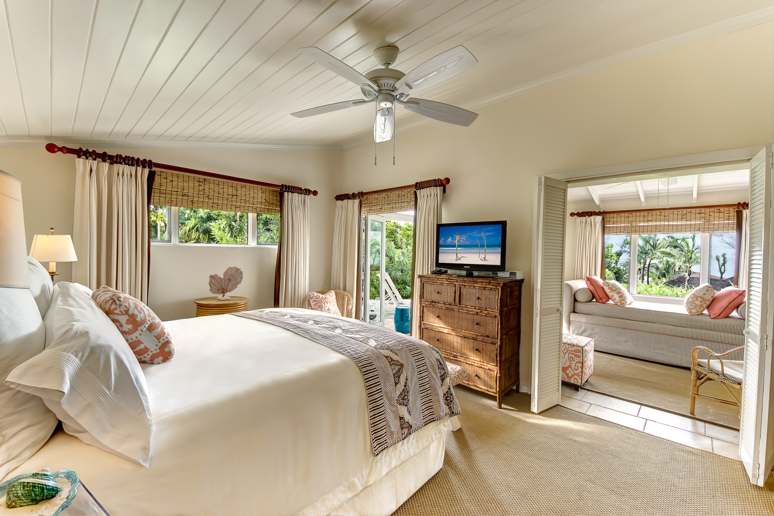 Bahamas Resorts | Hotel Cottages | The Dunmore Harbour Island