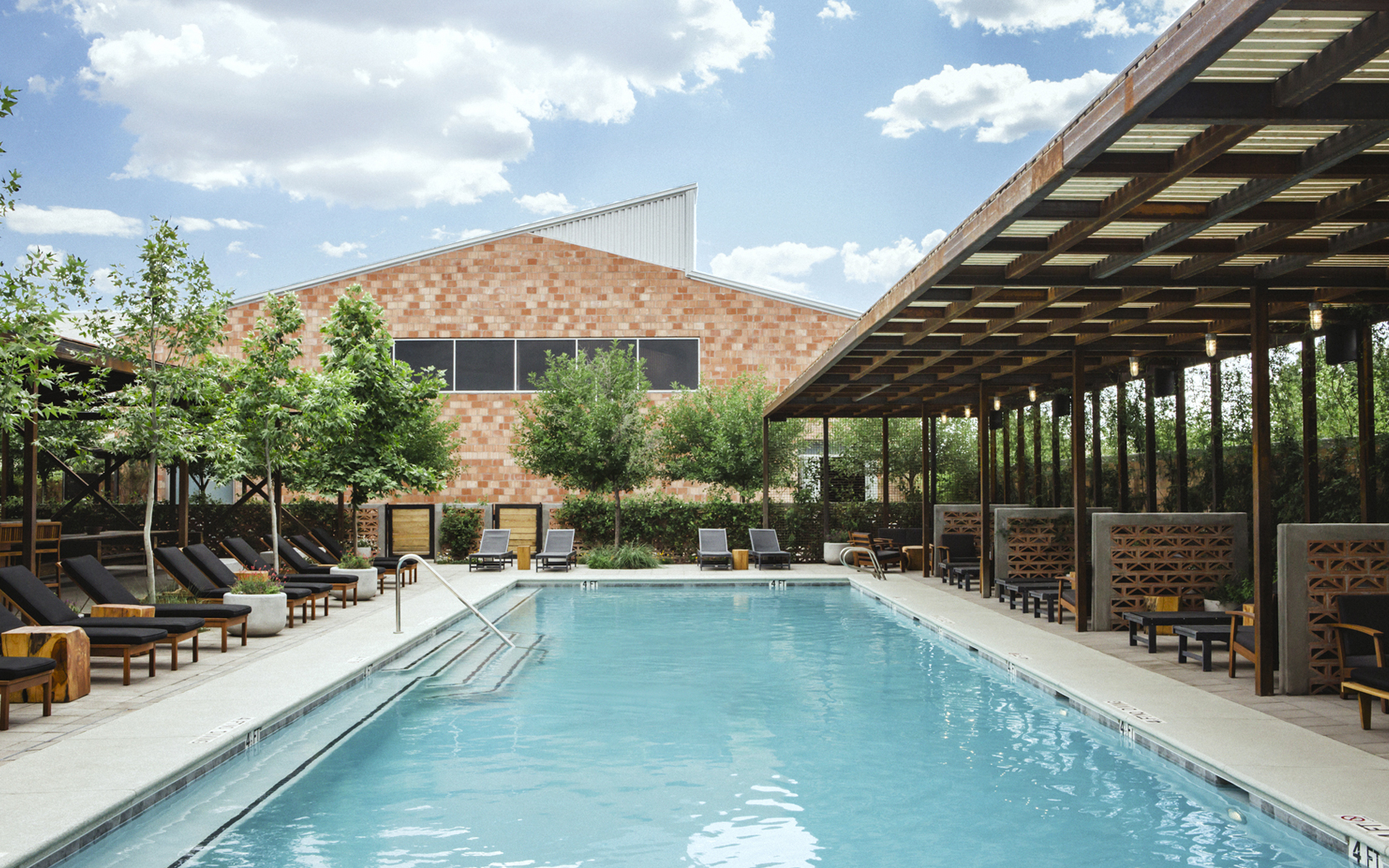Best Restaurants In Marfa TX | Hotel Saint George