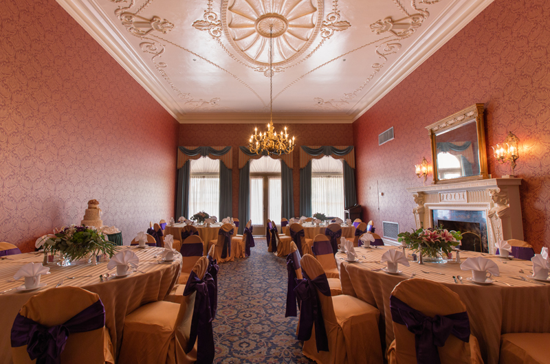 Menger Hotel Wedding Vintage Wedding Photography | Sammy & Daniel's