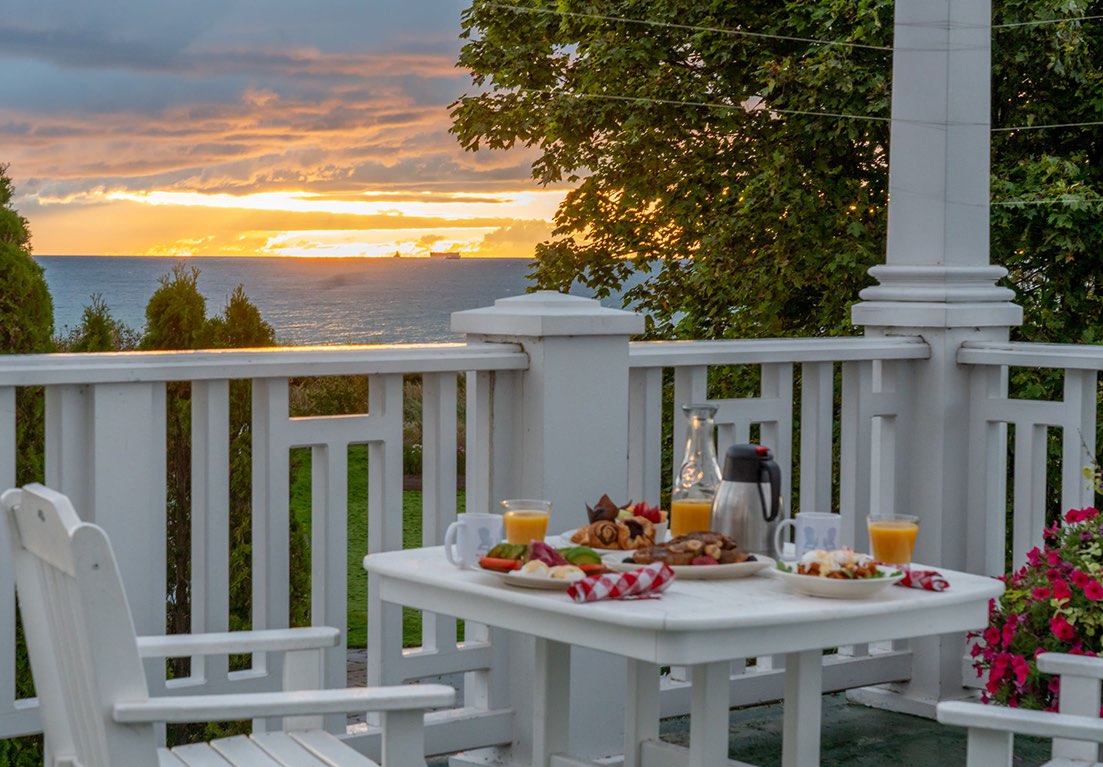 Mackinac Island Hotels | Official Website | Mission Point