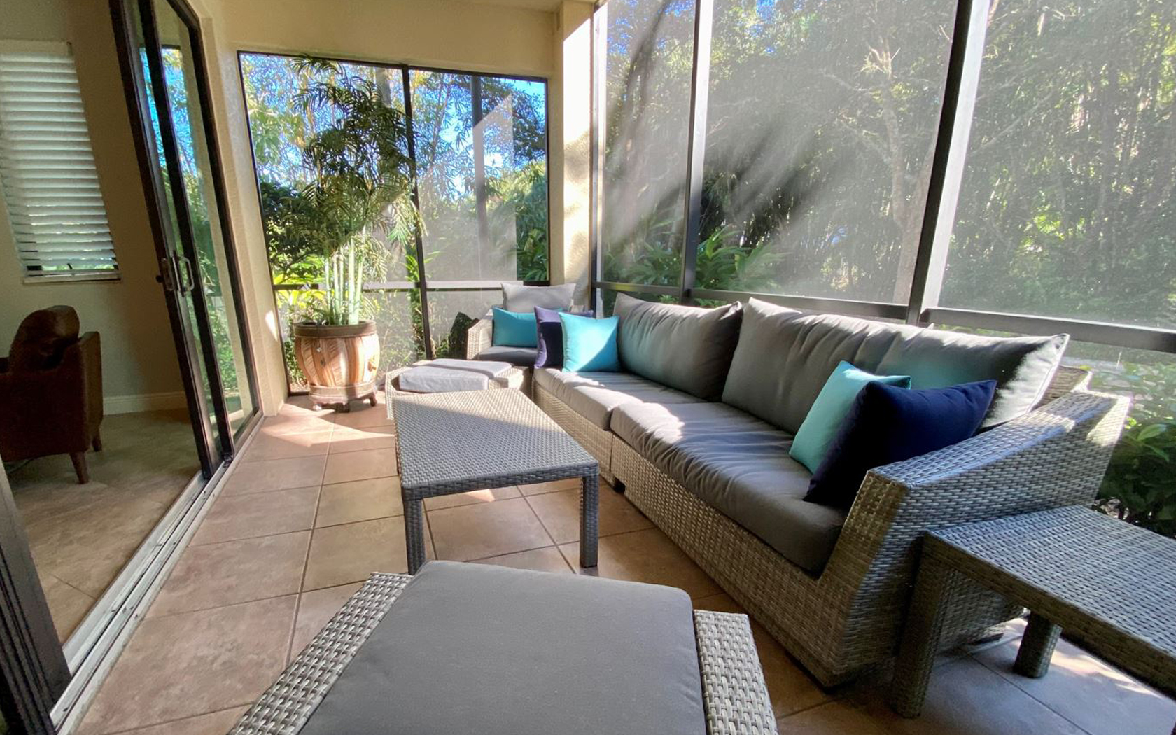 Vacation Rentals | Naples Bay Resort & Marina