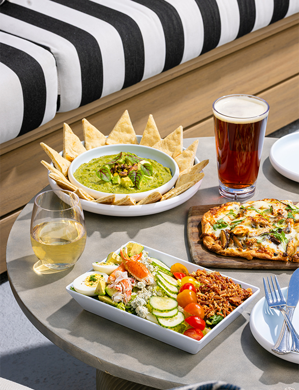 Altira Pool + Lounge | Rooftop Restaurant In Orlando