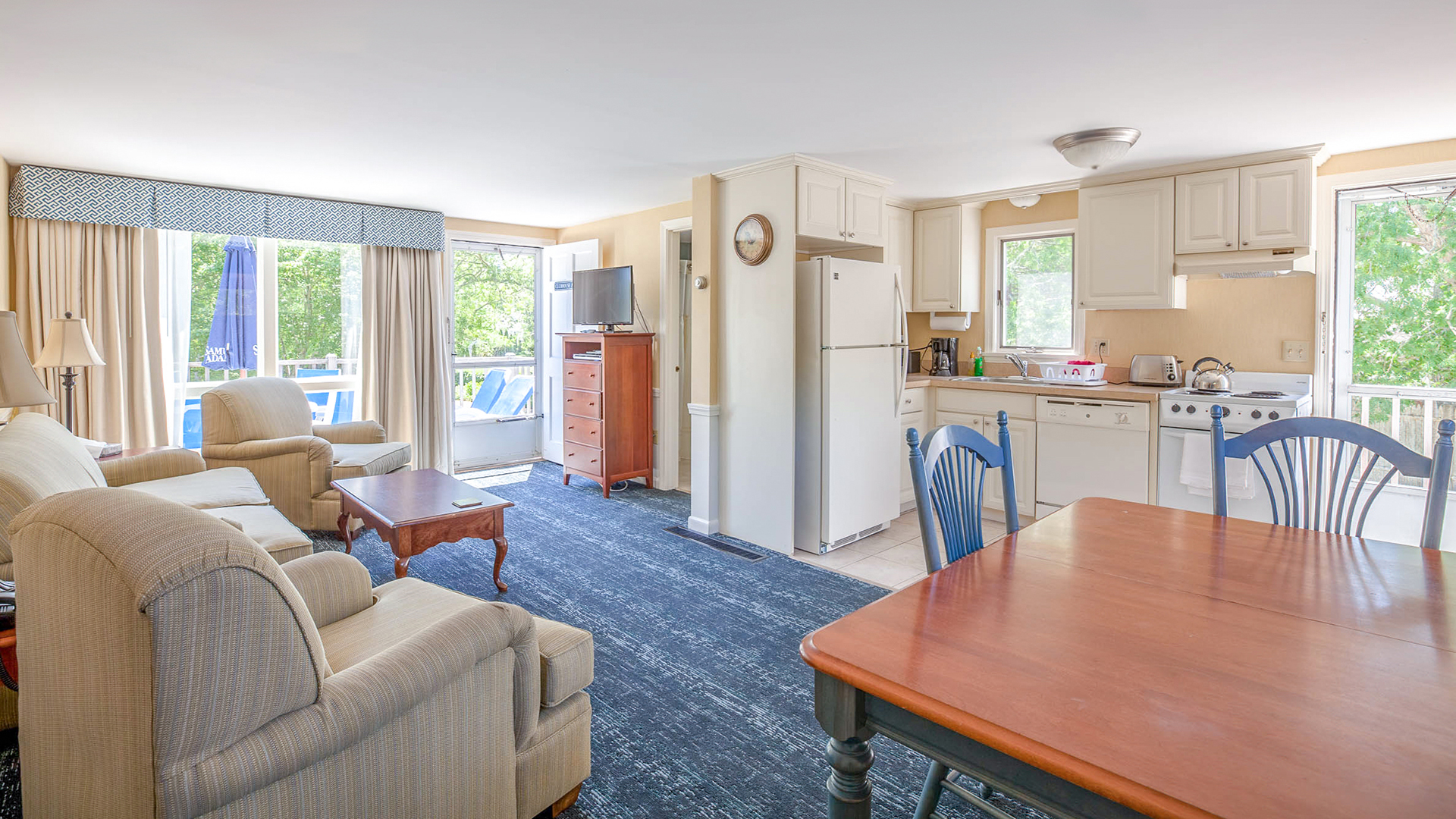 Hotels In Cape Cod | Blue Rock Resort