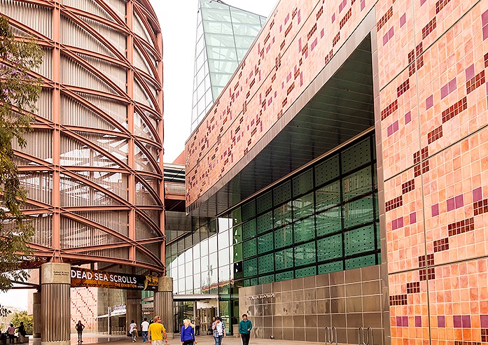 Hotels Near Exposition Park Los Angeles | The USC Hotel